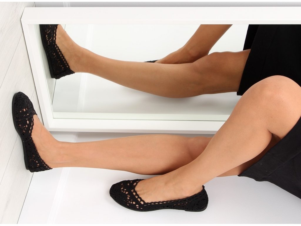 Háčkované baleríny Georgene černé | BELER fashion