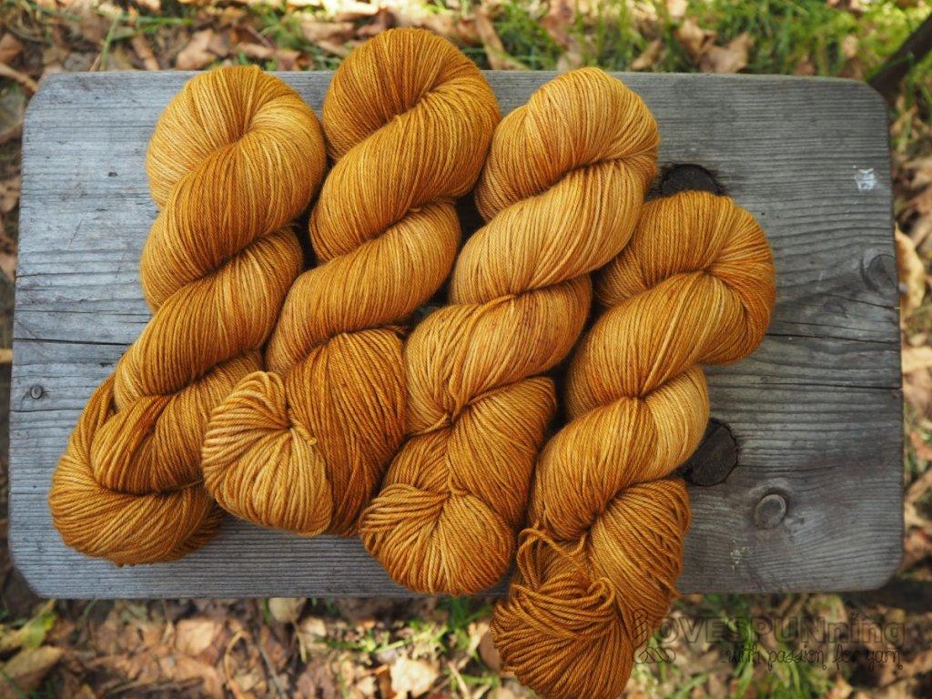 Meruňkový Rebel EXF Merino 19 – zlatě oranžová ručně barvená merino ...