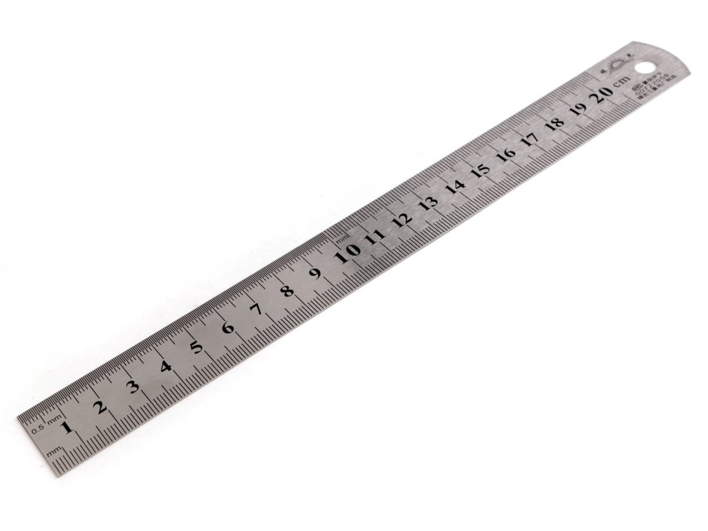 Kovové pravítko - 20 cm | Mojelátky.cz
